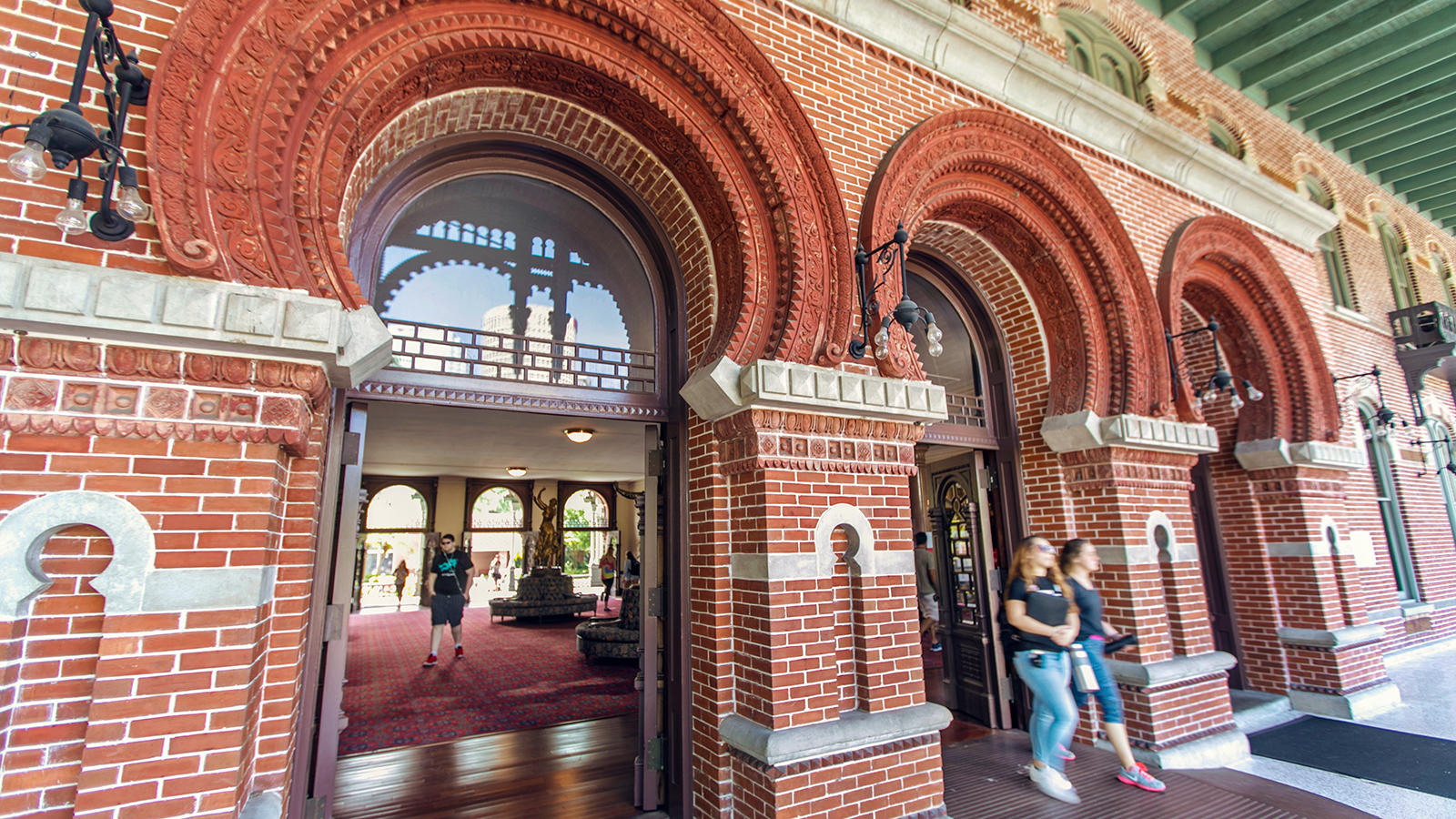 The University of Tampa - News - UT MFA Program to Present “Lectores ...